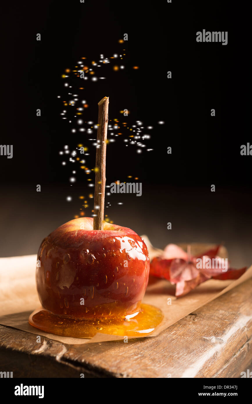 Toffee apple hi-res stock photography and images - Alamy