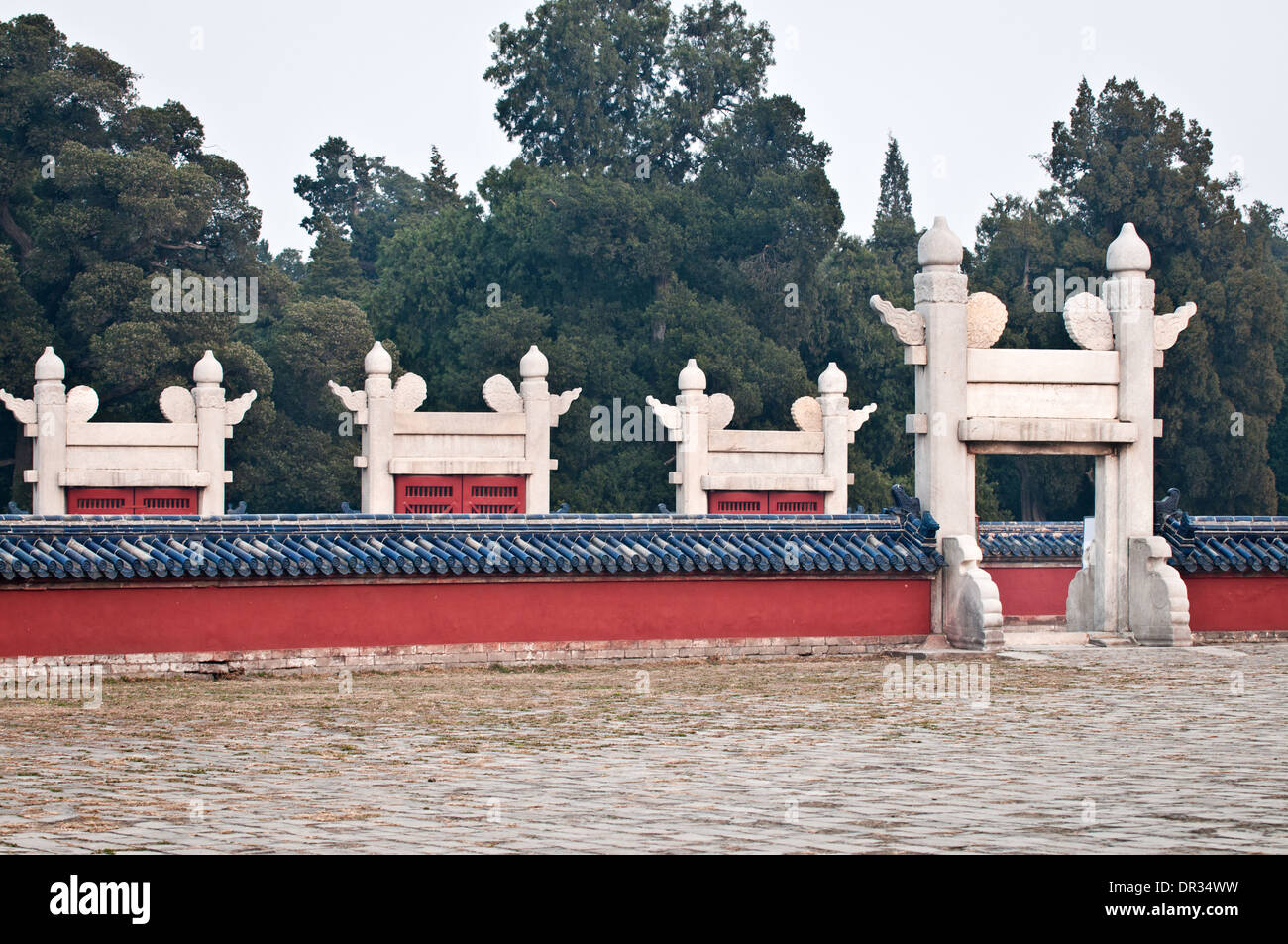Circular Mound Altar platform, part of Temple of Heaven in Beijing ...