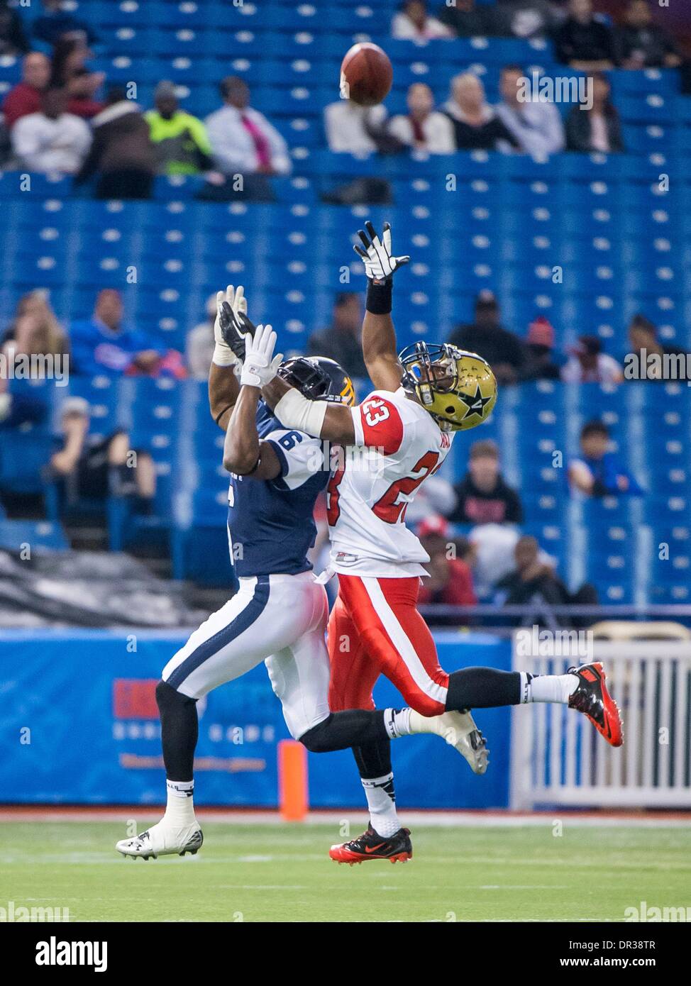 St Petersburg, Florida, USA. 18th Jan 2014. East corner Andre Hal 23 ...