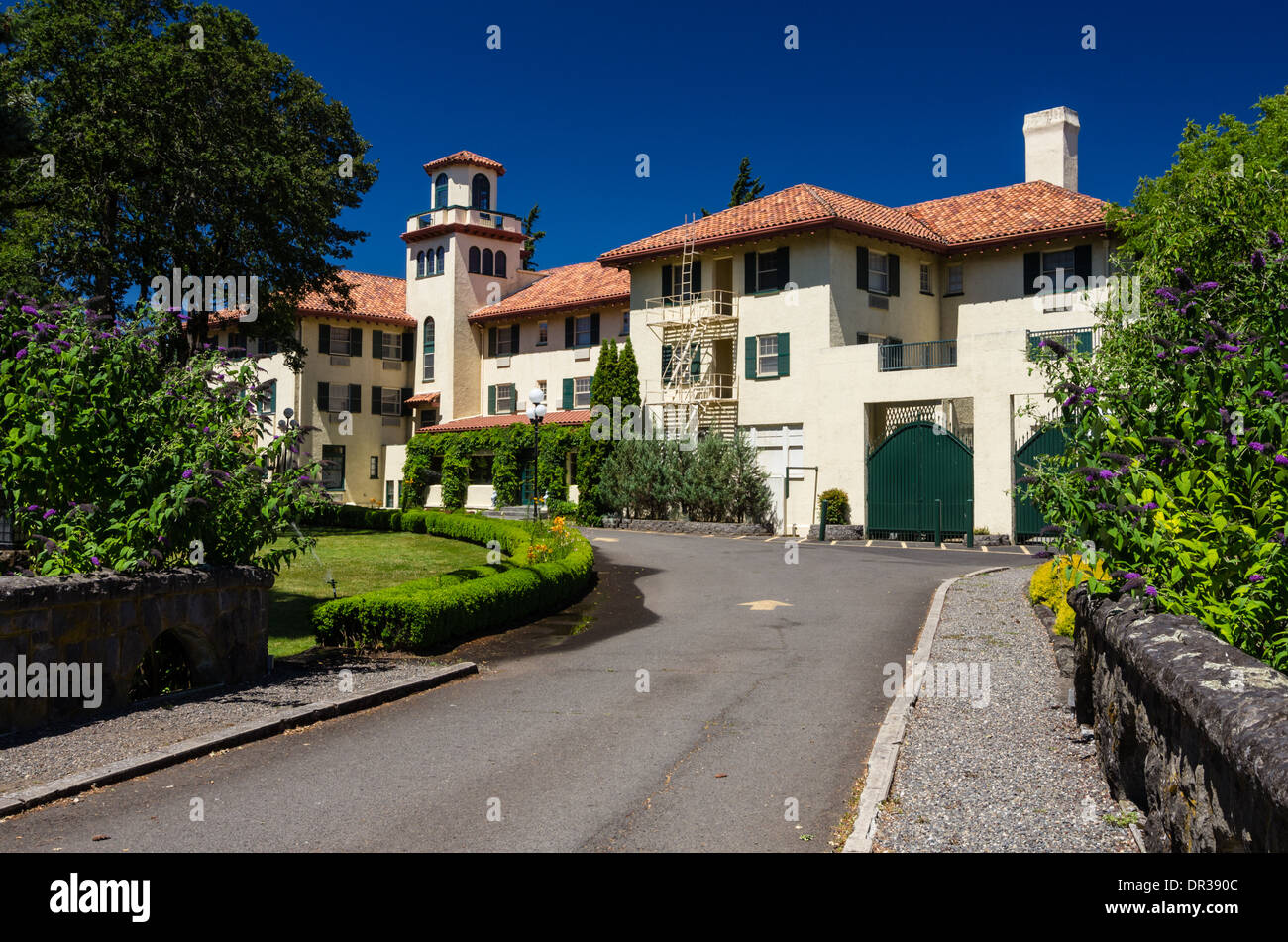 Columbia gorge hotel hi-res stock photography and images - Alamy