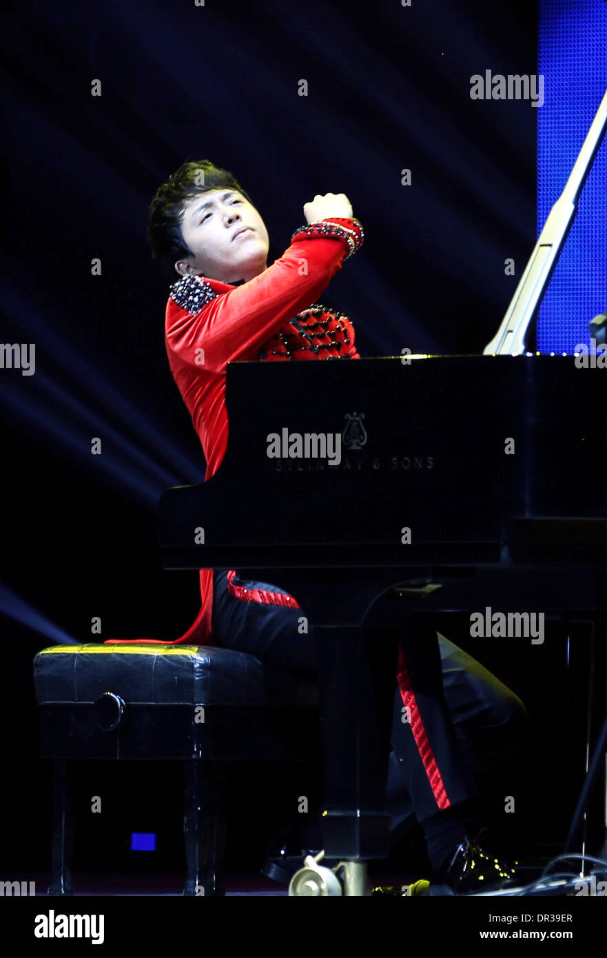 Li yundi hi-res stock photography and images - Alamy