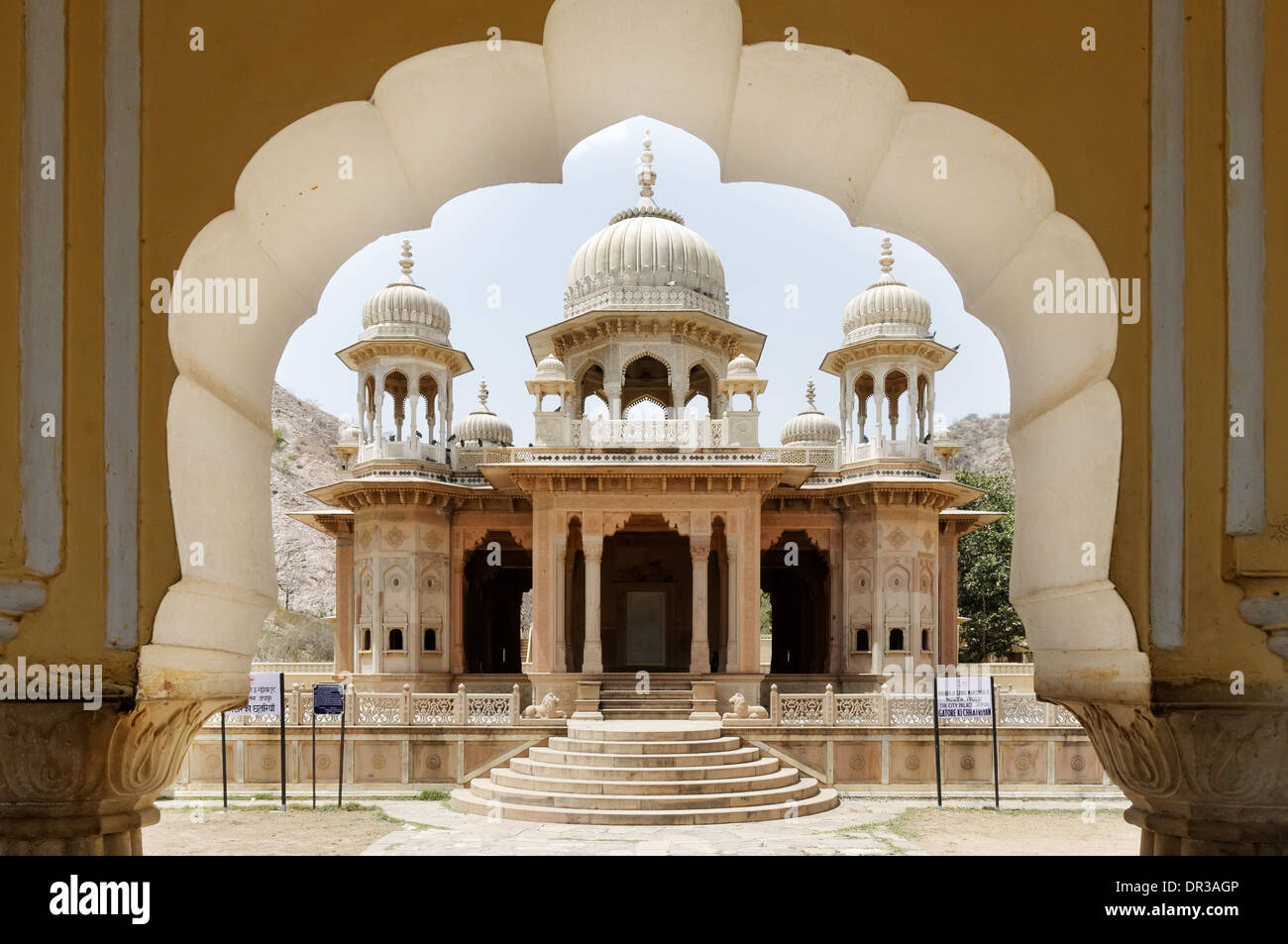 The royal crematoria of Gatore Ki Chhatriyan near Jaipur, Rajasthan ...