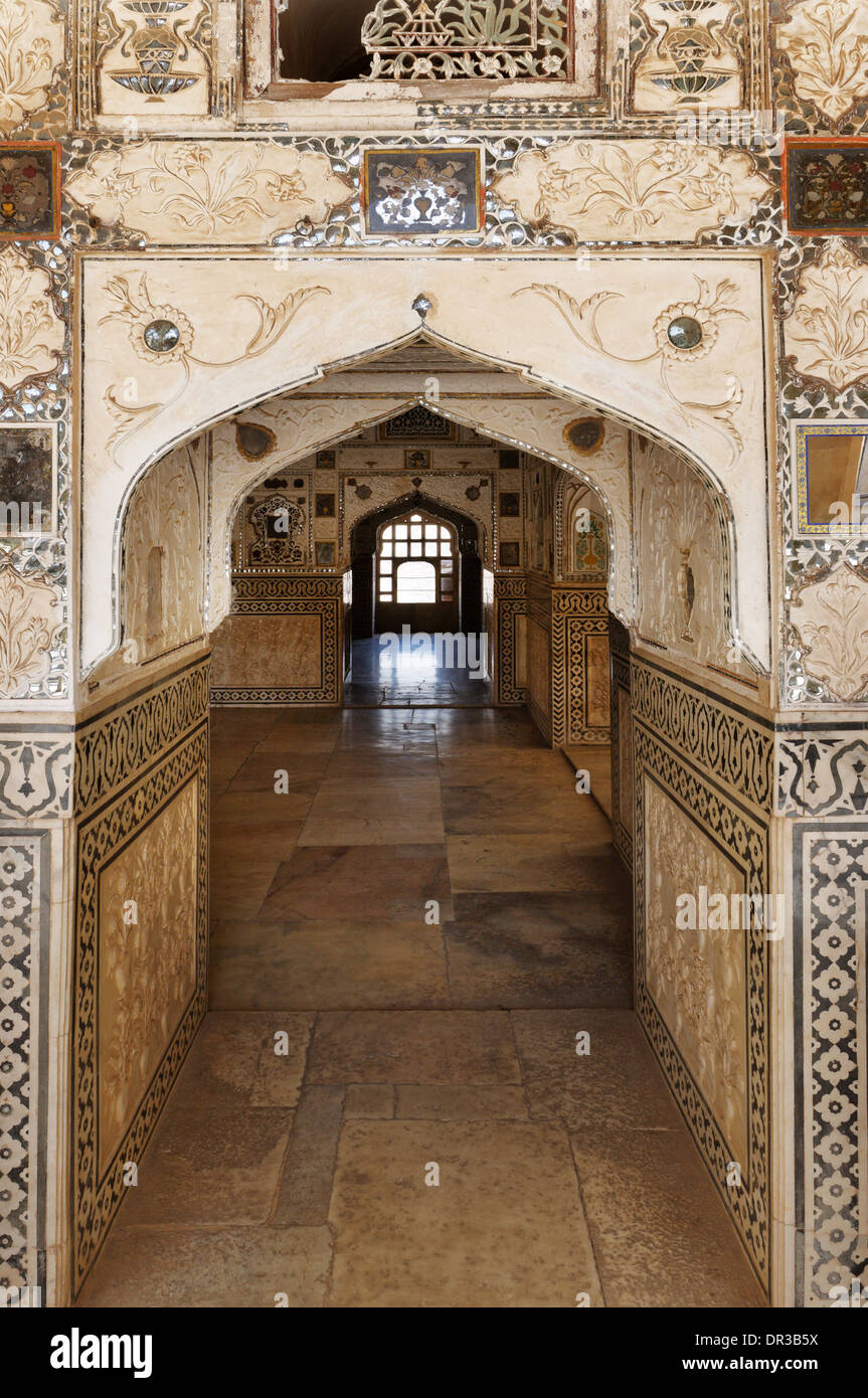 Sheesh Mahal, The Palace of Mirrors in the Amber Fort Jaipur, Rajasthan ...