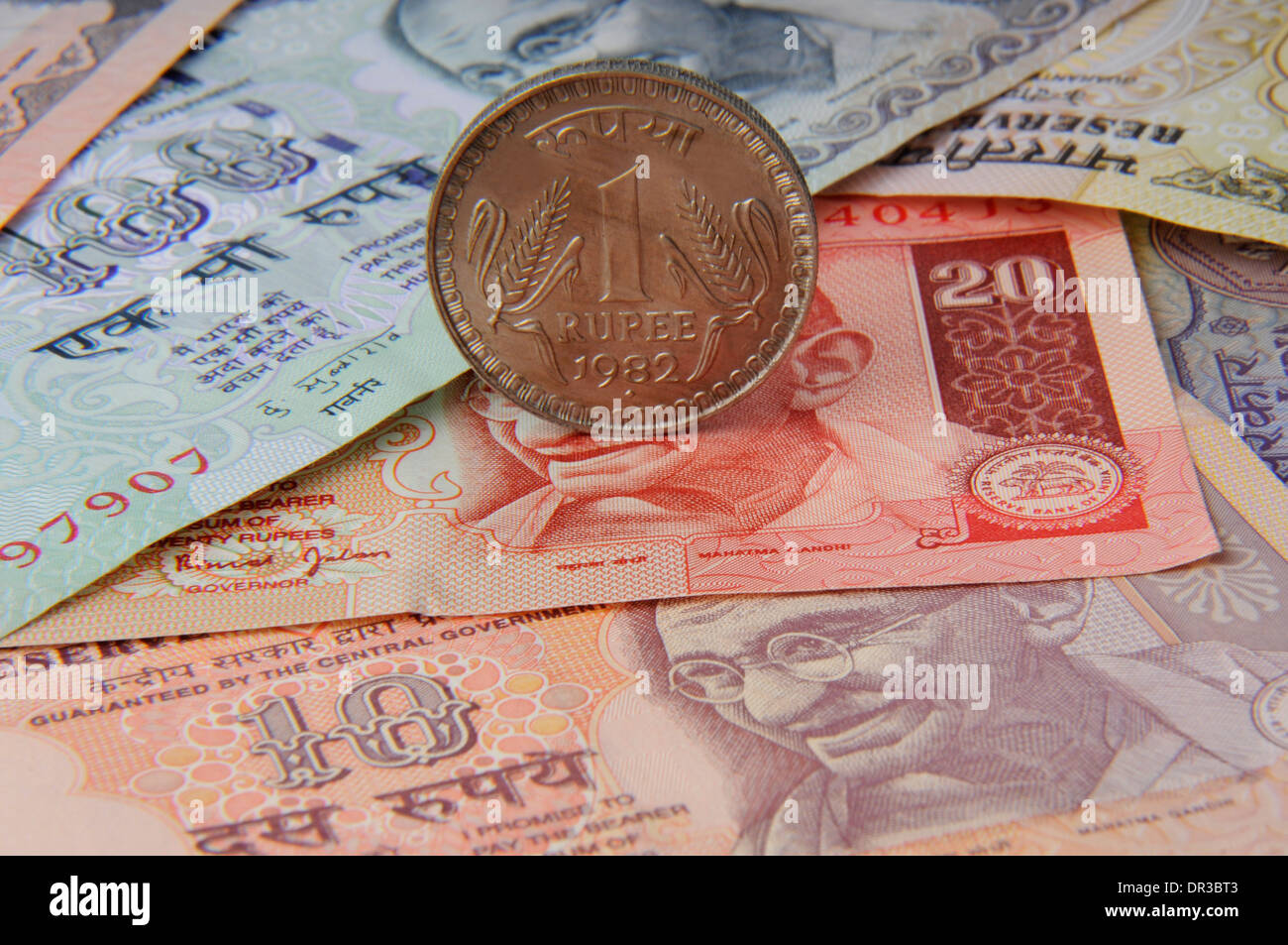 Indian currency notes and coin Stock Photo - Alamy