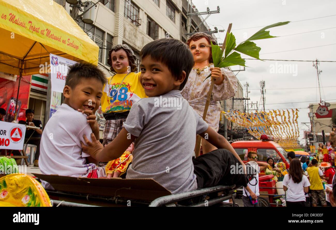 Tagalog people hi-res stock photography and images - Alamy