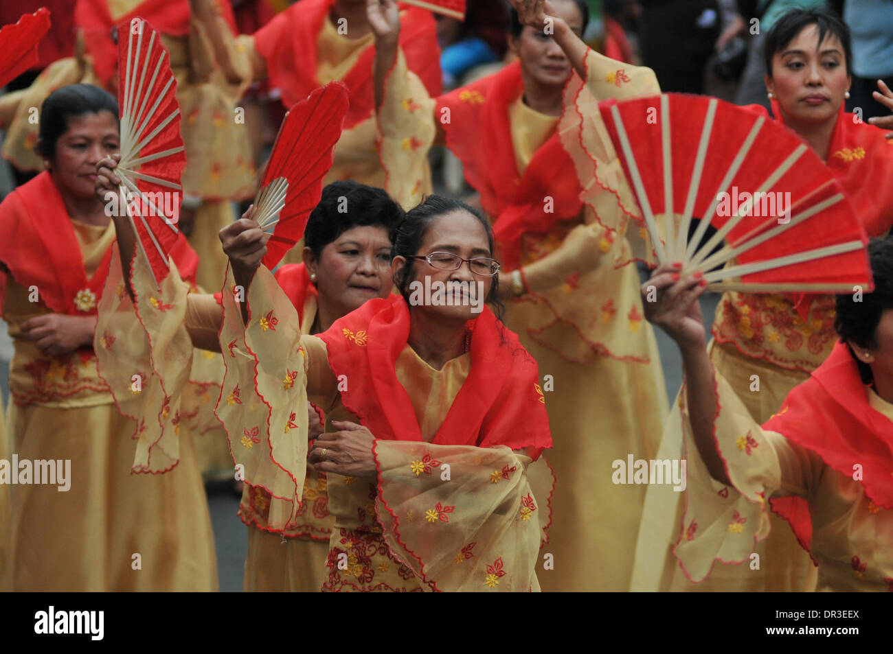 Manila, Philippines. 18th Jan, 2014. MANILA, Philippines - Locals take part at the street ...
