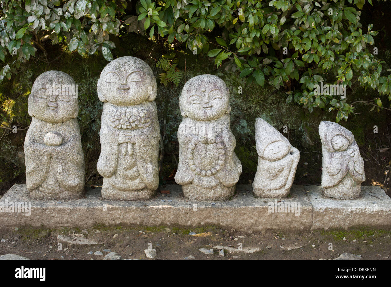 Statues in kyoto hi-res stock photography and images - Alamy