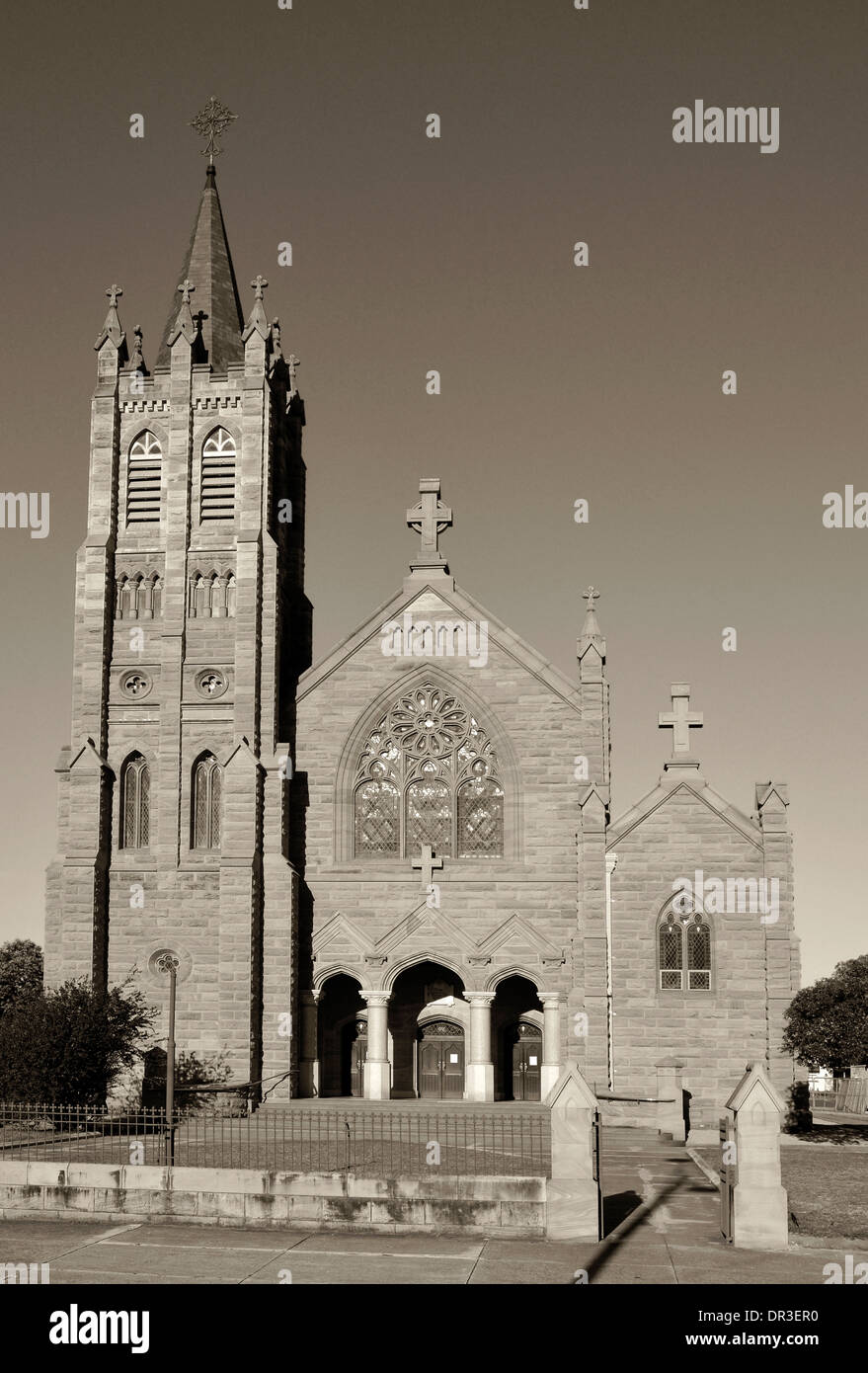 Front entrance of st marys catholic church hi-res stock photography and ...