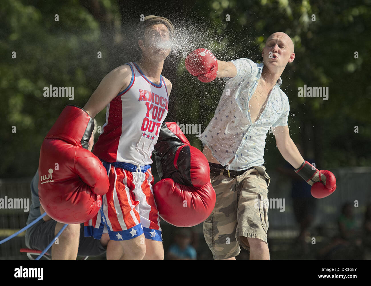 Christchurch, New Zealand. 19th Jan, 2014. Award-winning clown Fraser ...