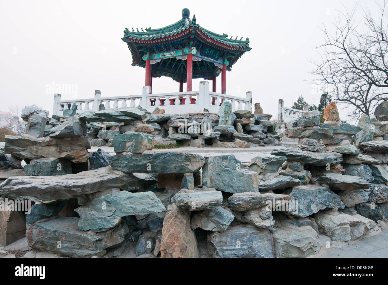Ritan Park in the Jianguomen area in Chaoyang District, Beijing, China ...