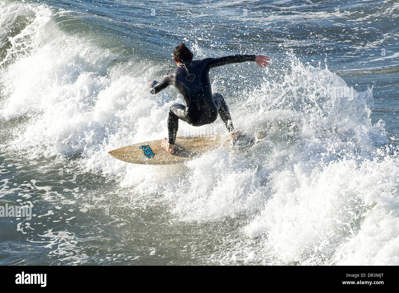 Side profile of a man surfing hi-res stock photography and images - Alamy