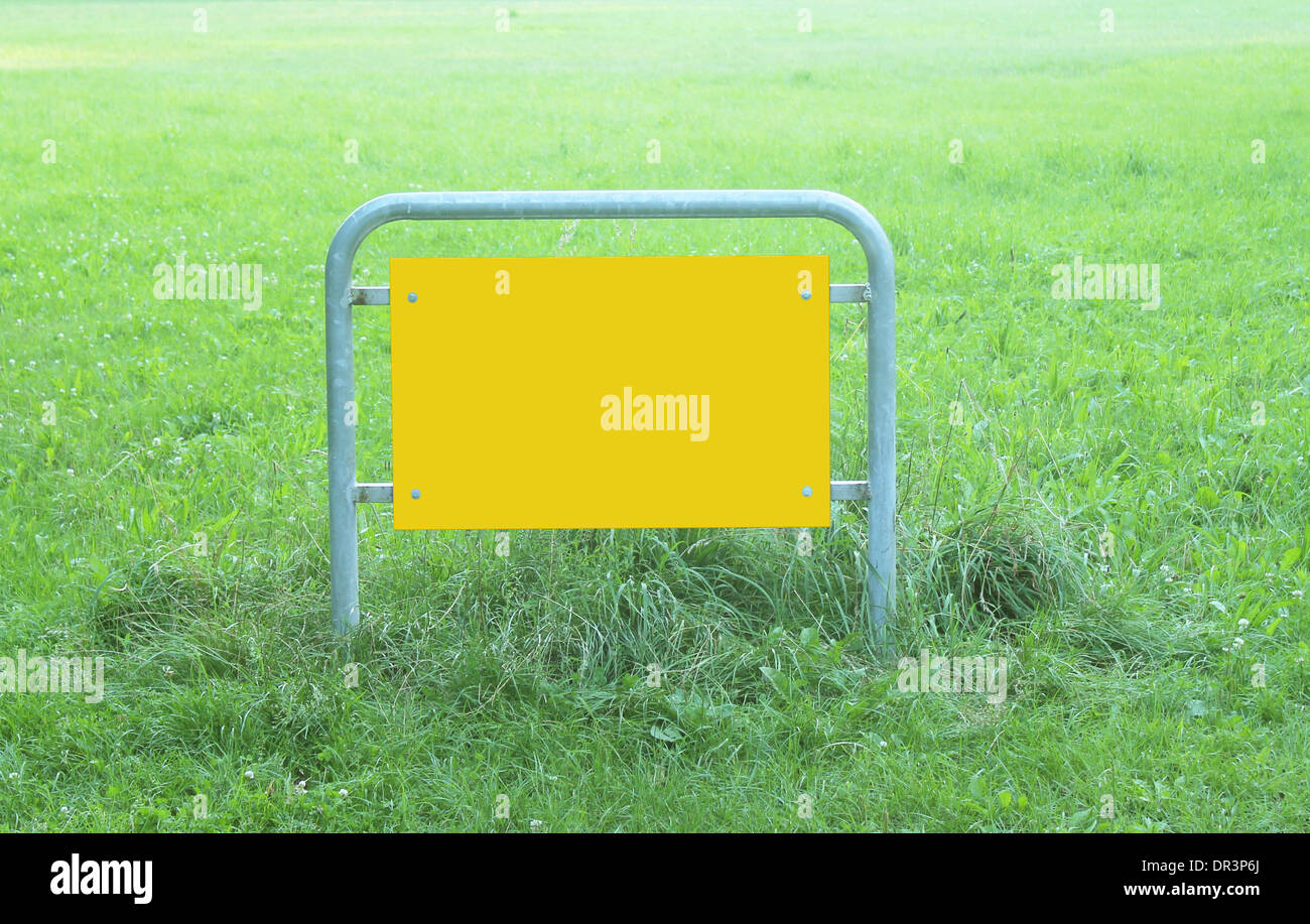 Advisory signage hi-res stock photography and images - Alamy