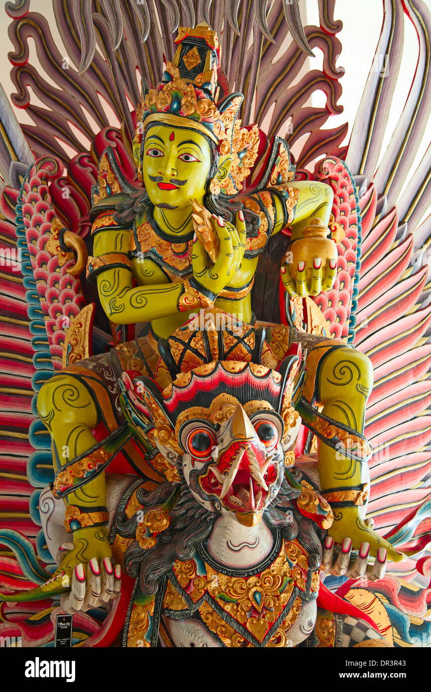Traditional balinese sculpture on the temple entrance Stock Photo - Alamy