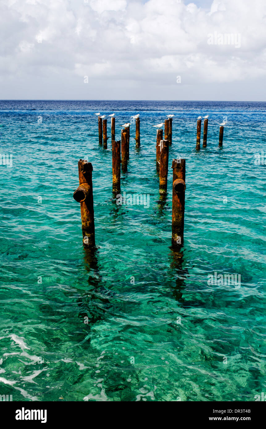 Ocean poles hi-res stock photography and images - Alamy