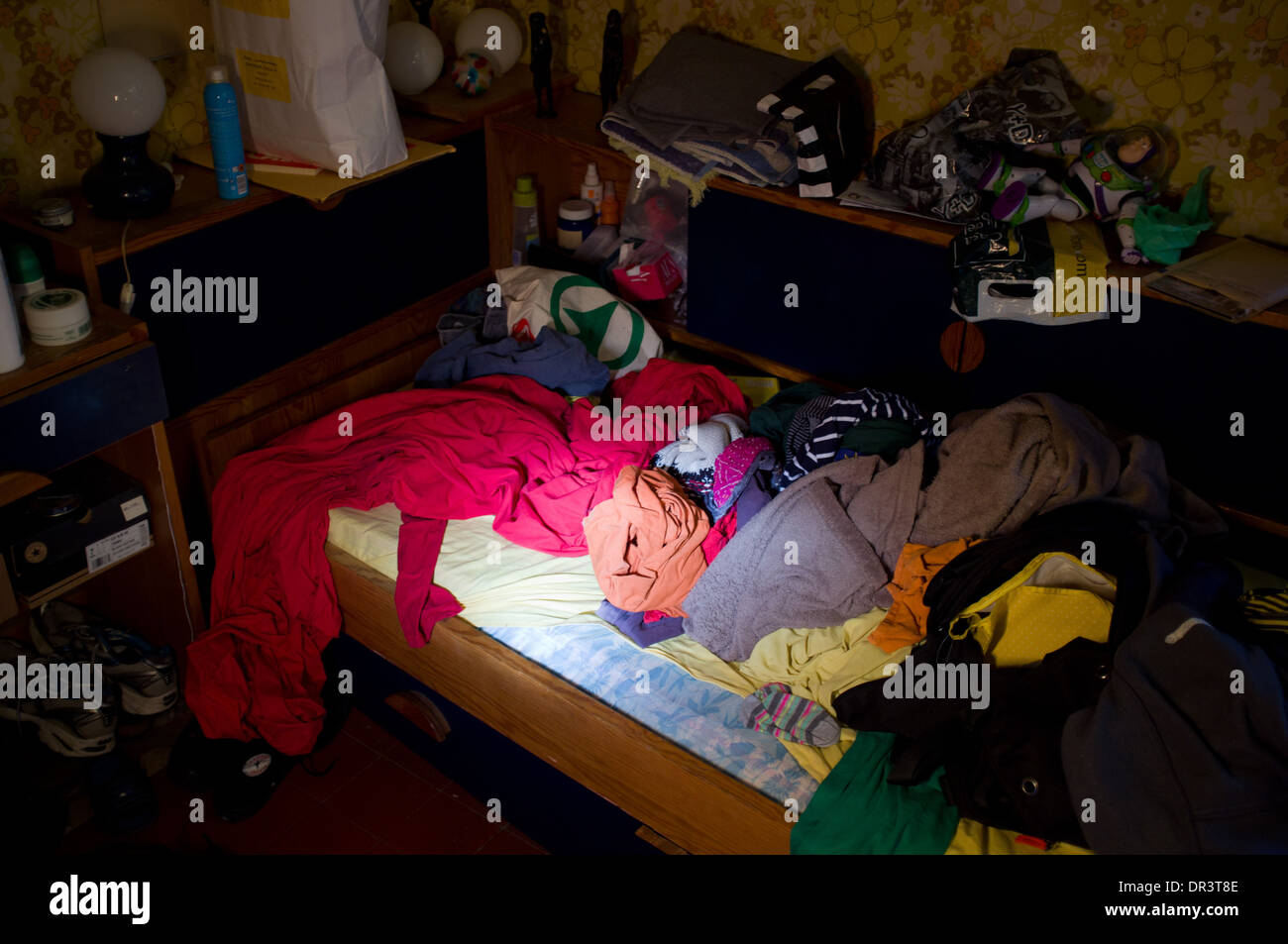 Messy room hi-res stock photography and images - Alamy