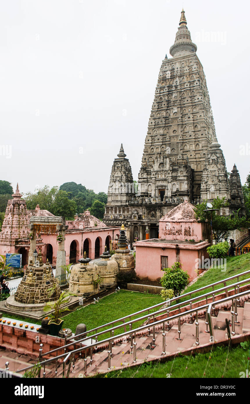 Mahabodhi temple hi-res stock photography and images - Alamy