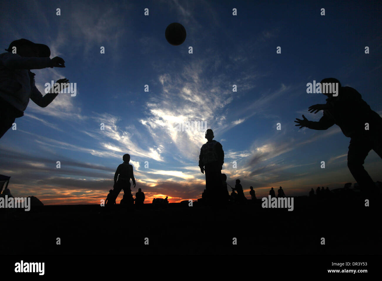 Gaza, Palestinian Territories. 19th Jan, 2014. Palestinian children ...