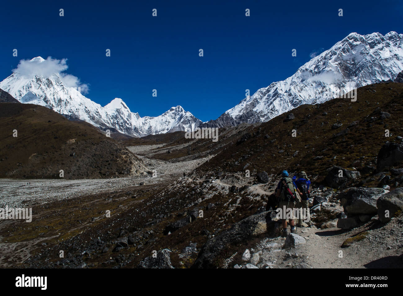 Snow mountains himalayas in hi-res stock photography and images - Alamy