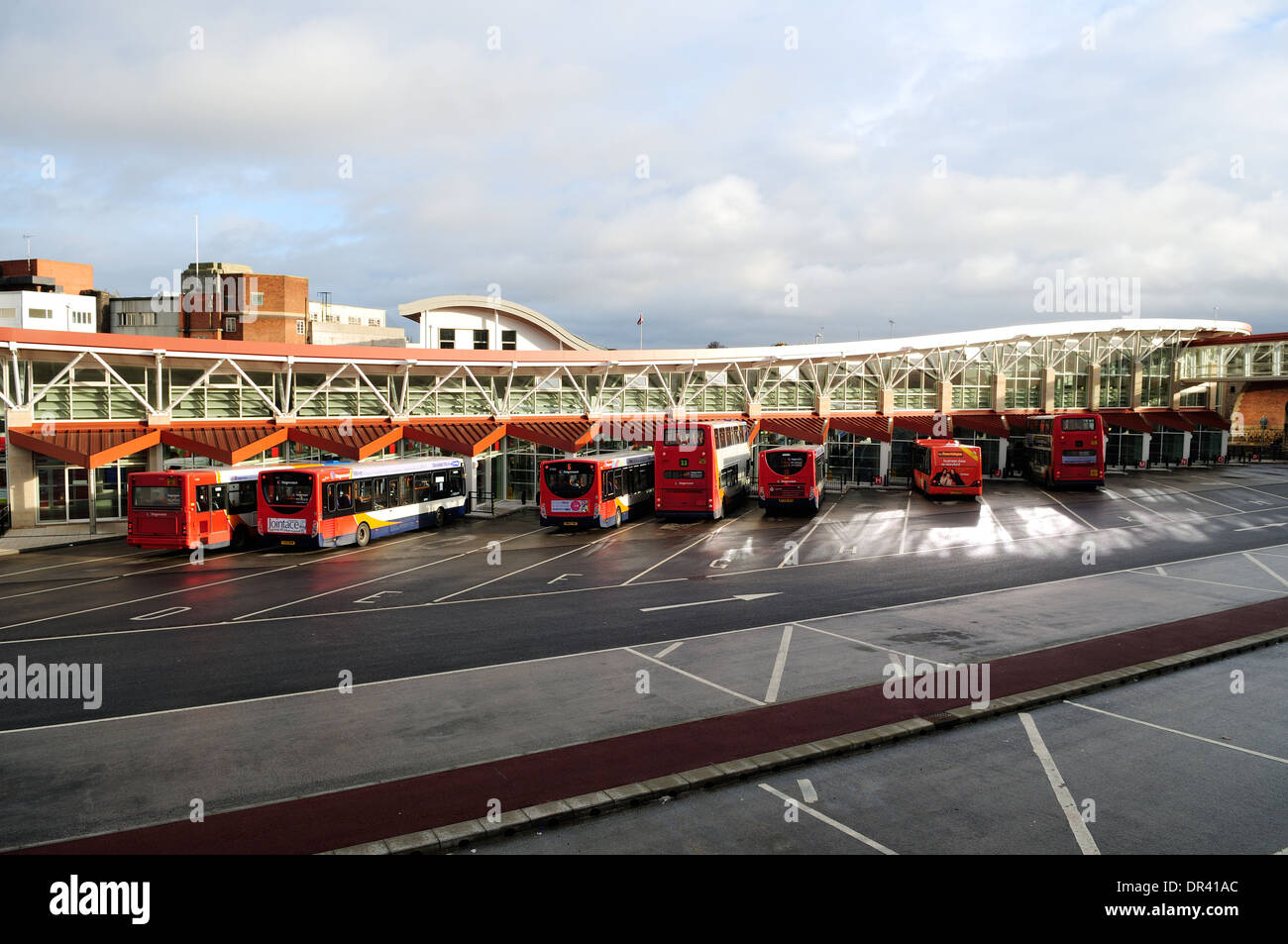 Bus station mansfield hi-res stock photography and images - Alamy