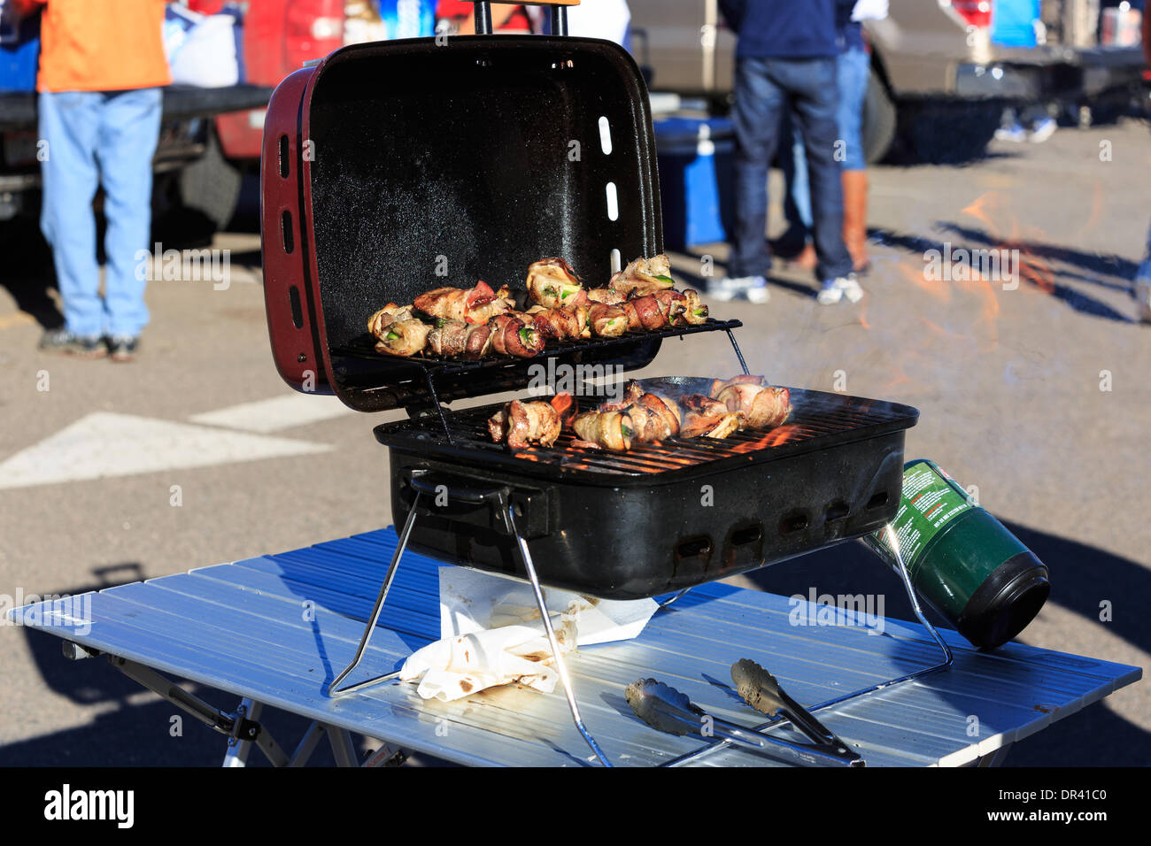 New england patriots tailgate hi-res stock photography and images - Alamy