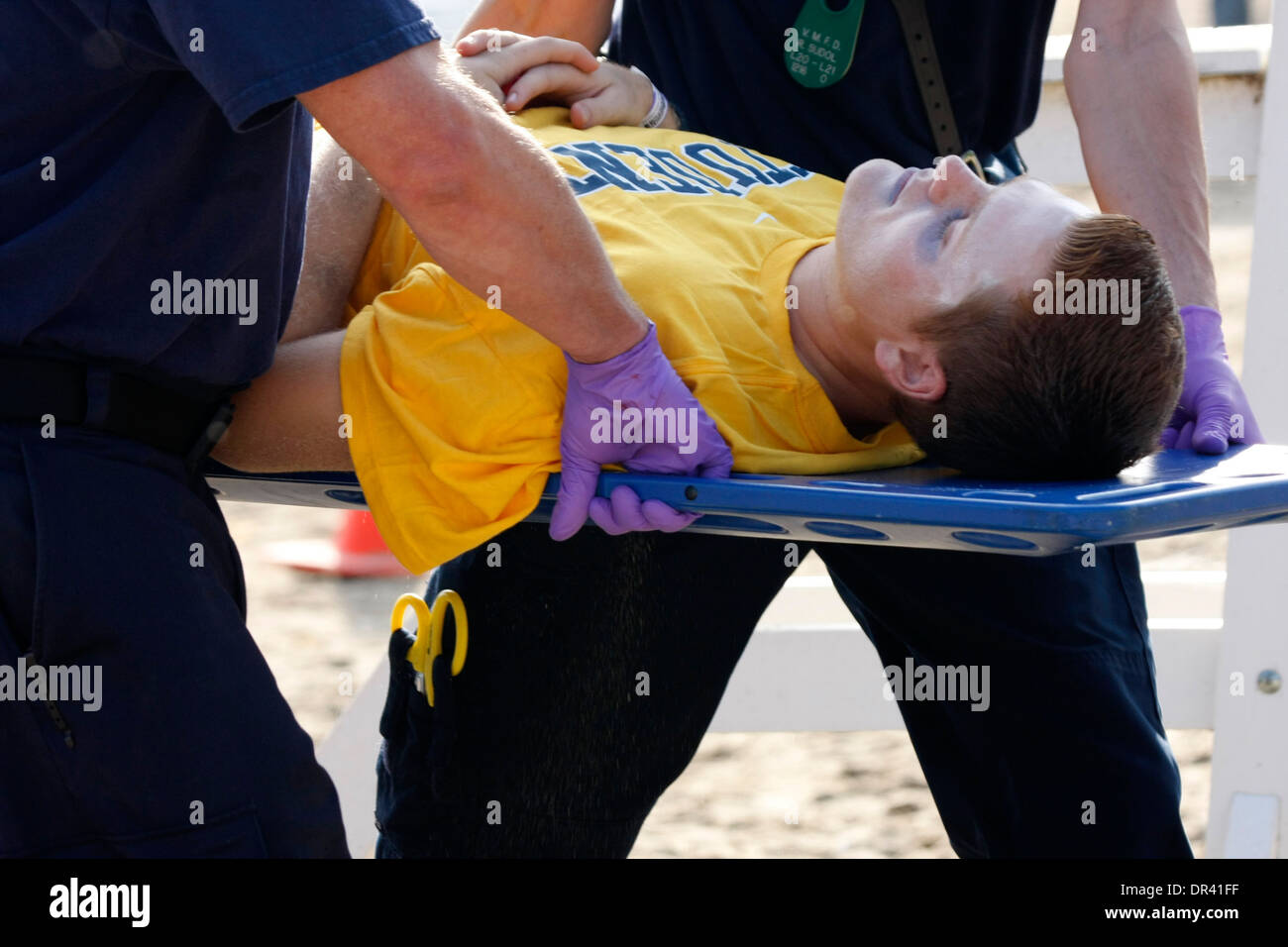 Emergency backboard hi-res stock photography and images - Alamy