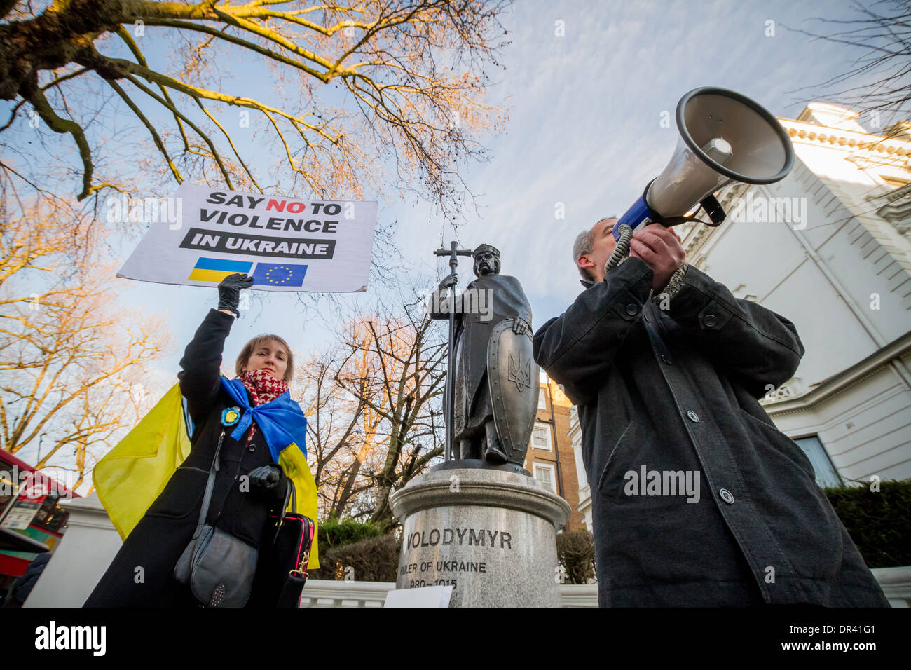 Ukrainian Euromaidan protest in Notting Hill, London Stock Photo - Alamy