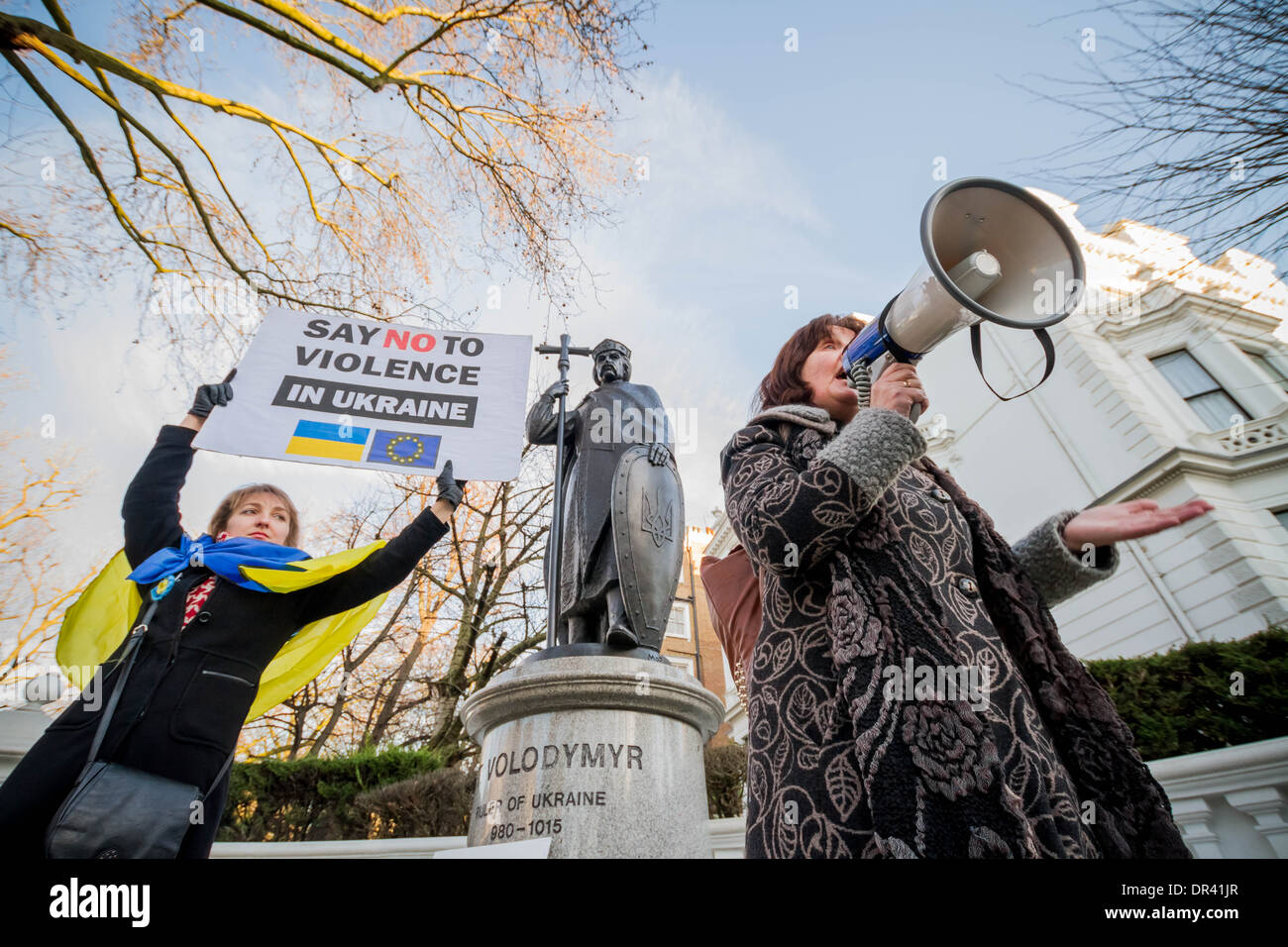 Ukrainian Euromaidan protest in Notting Hill, London Stock Photo - Alamy