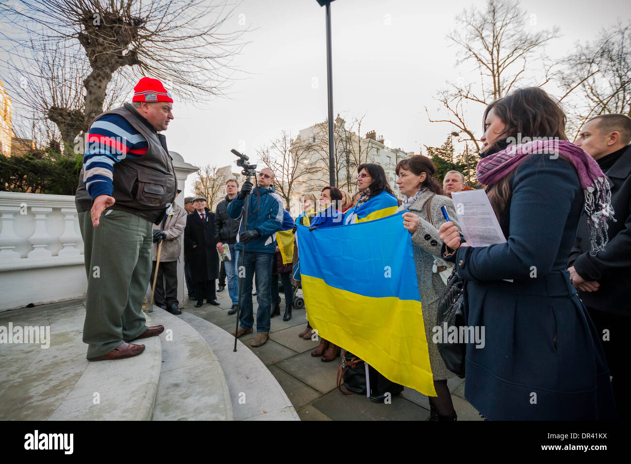 Ukrainian Euromaidan protest in Notting Hill, London Stock Photo - Alamy
