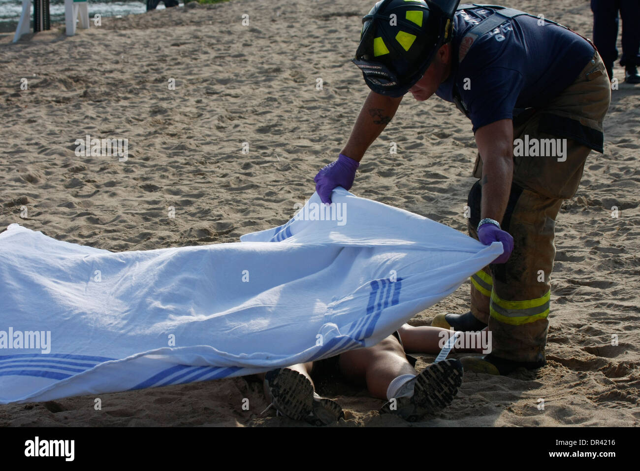 Firefighter death hi-res stock photography and images - Alamy
