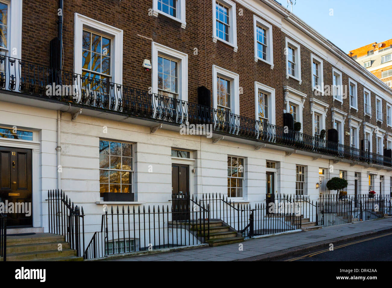 Terrace london hi-res stock photography and images - Alamy