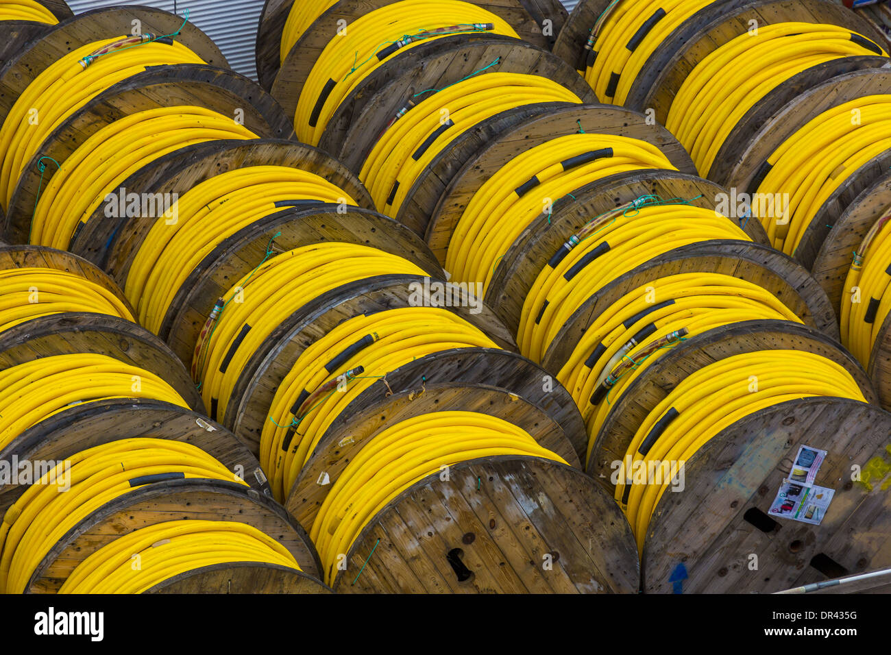 Industrial cables hi-res stock photography and images - Alamy