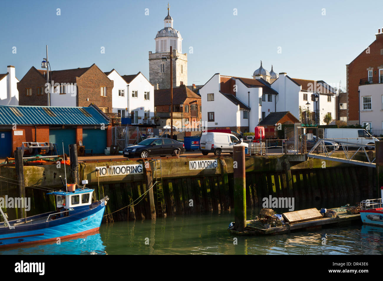 Portsmouth Harbour Fishing Boat Stock Photo - Alamy