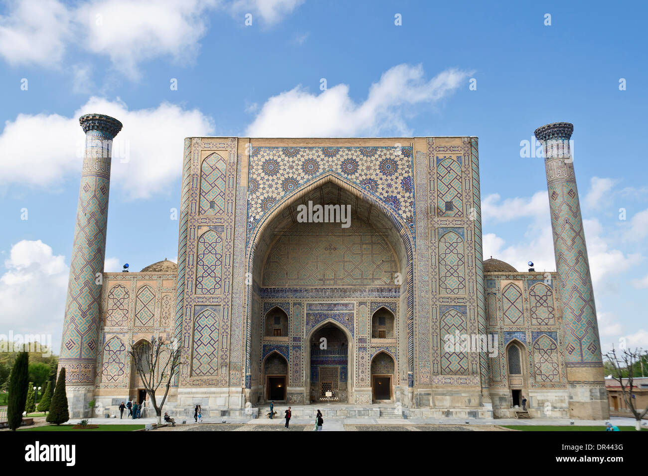 Registan square samarkand hi-res stock photography and images - Alamy