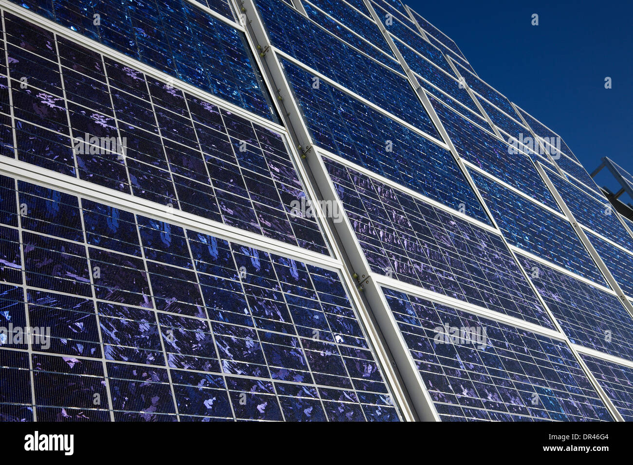 Solar panel texture hi-res stock photography and images - Alamy