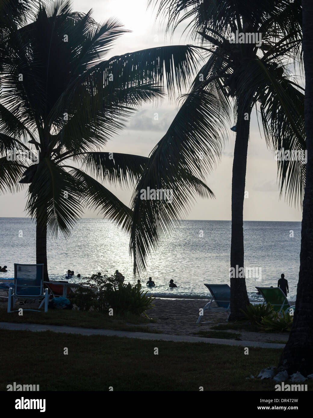 Crowd swimming hi-res stock photography and images - Alamy