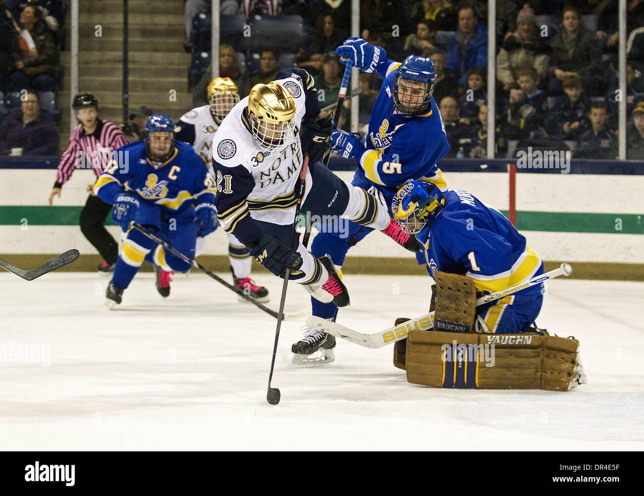Murdock family hi-res stock photography and images - Alamy