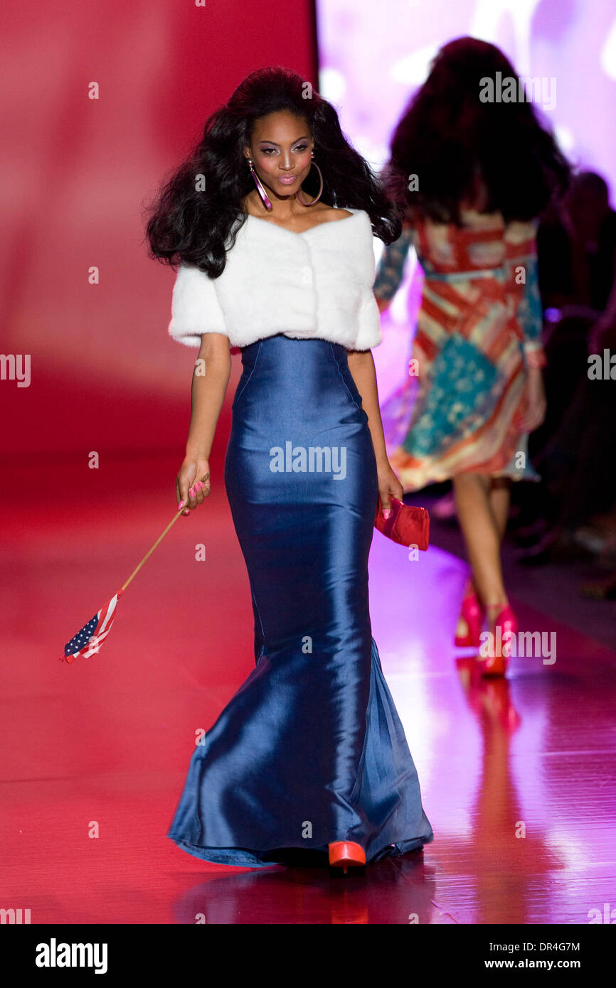 Feb 14, 2009 - New York City, New York, USA - The Barbie Runway Fashion ...