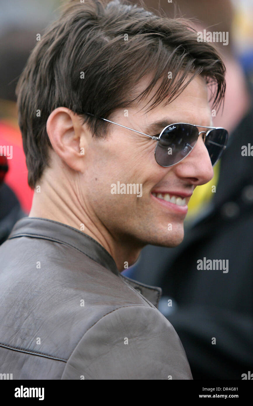 Feb 15, 2009 - Daytona Beach, Florida, USA - Actor TOM CRUISE attends ...