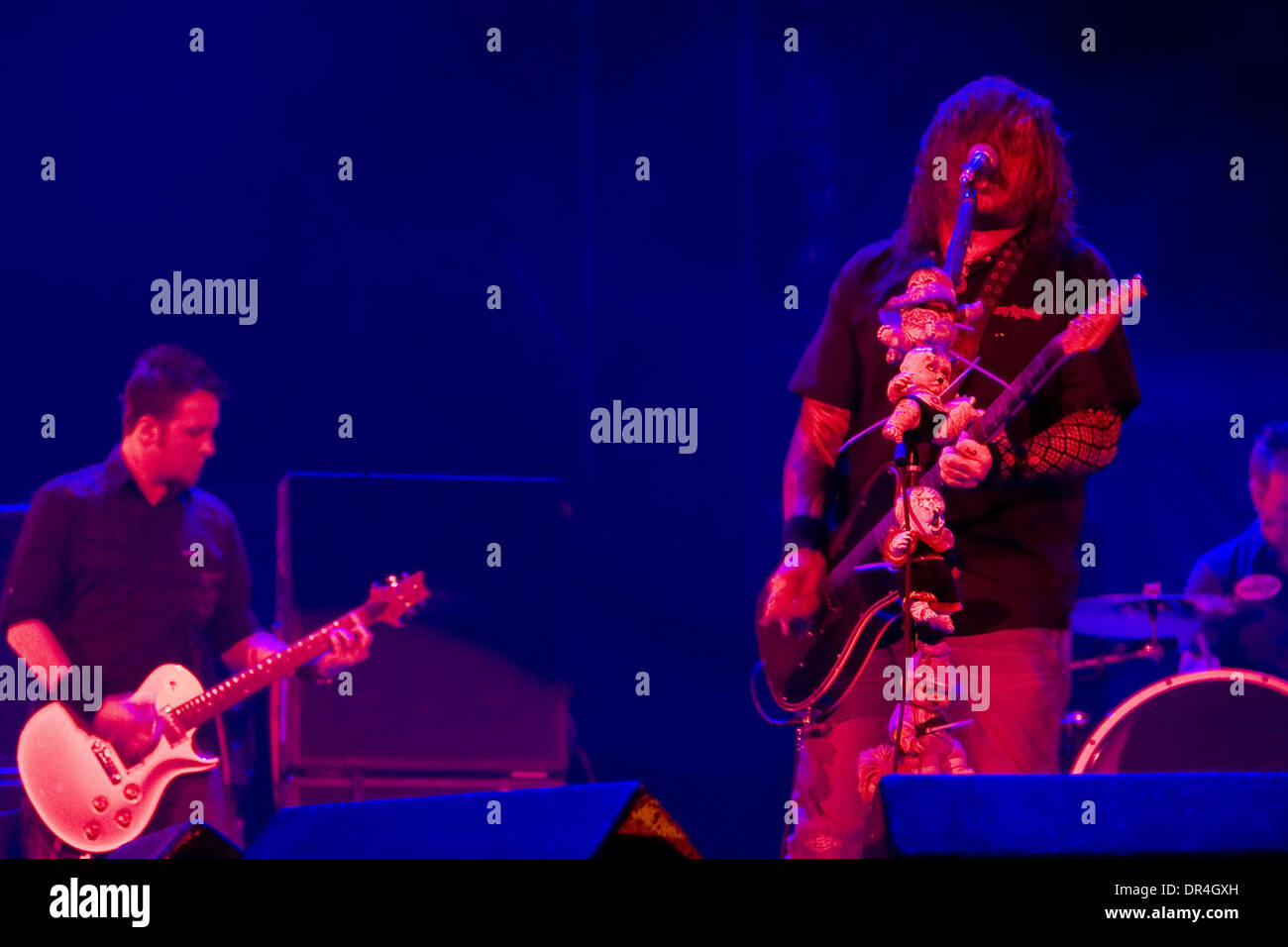 Seether guitarist hi-res stock photography and images - Alamy