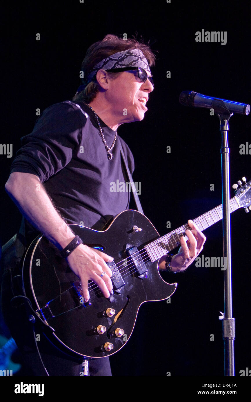 George thorogood hi-res stock photography and images - Alamy