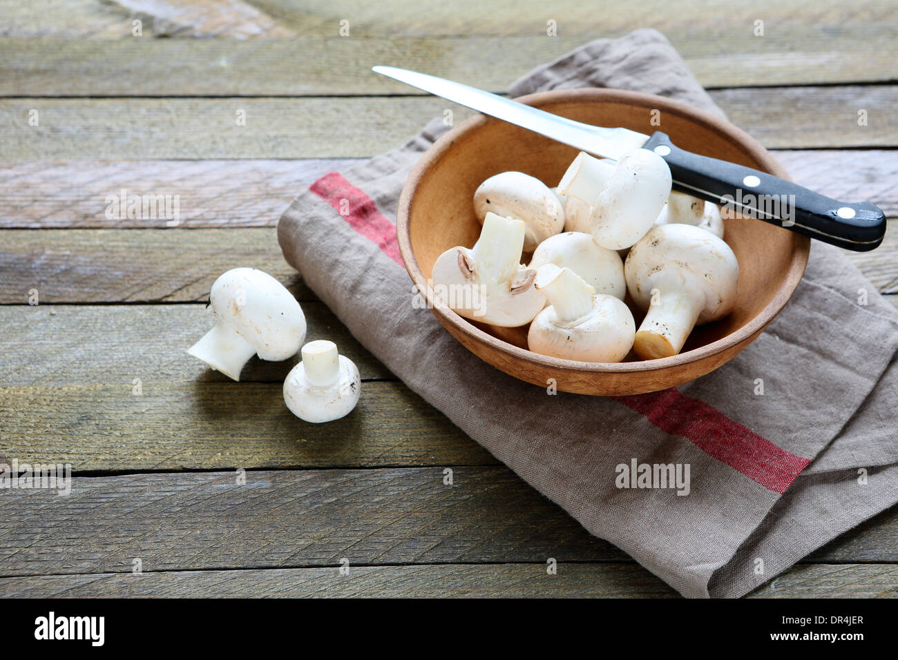 White button mushrooms food hi-res stock photography and images - Alamy