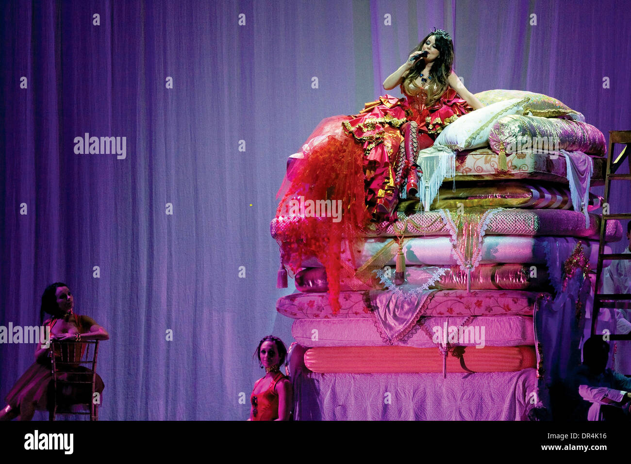 Nov 30, 2008 - Toronto, Ontario, Canada - Pop-opera singer SARAH ...