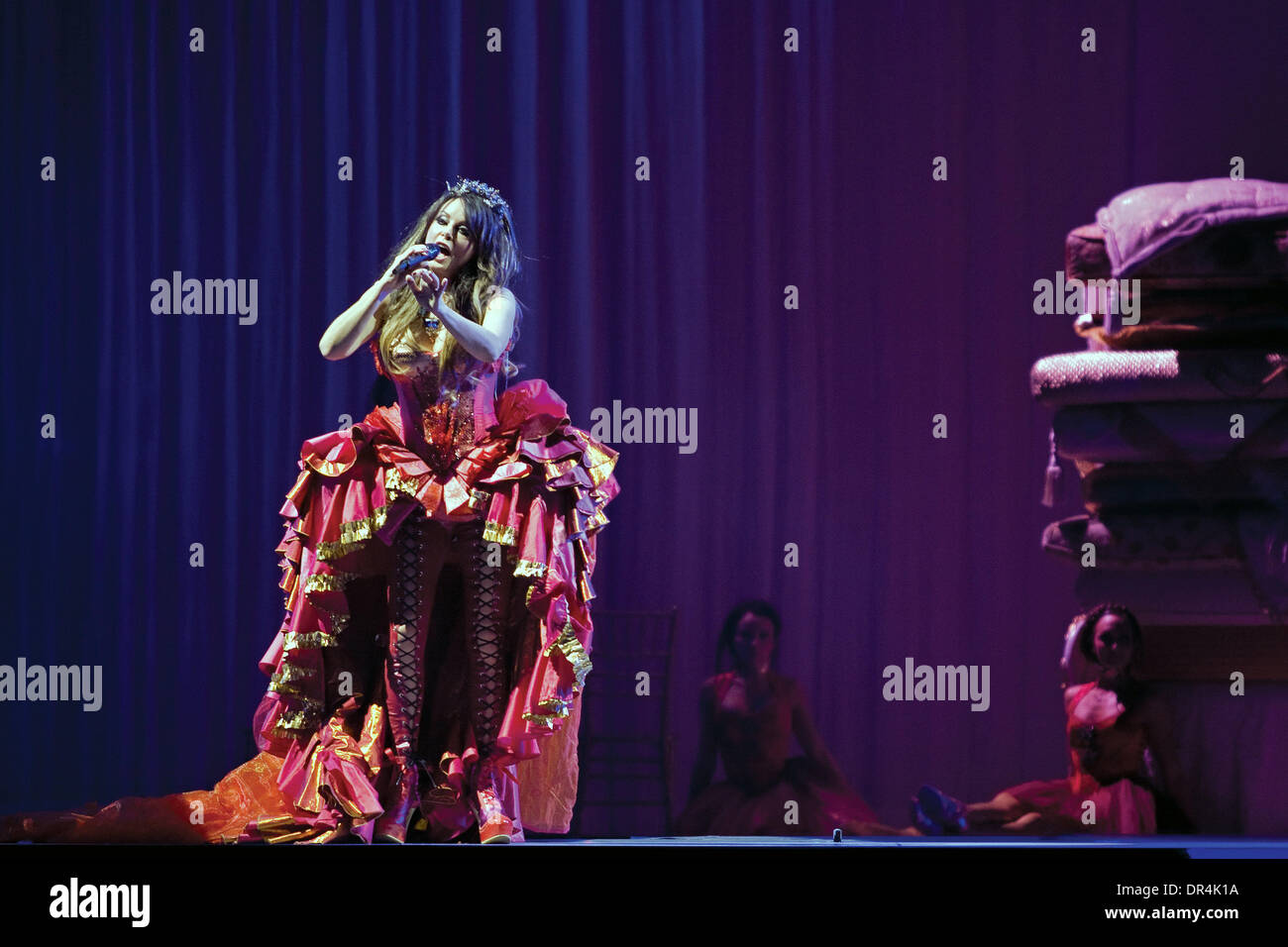 Sarah brightman 2008 hi-res stock photography and images - Alamy