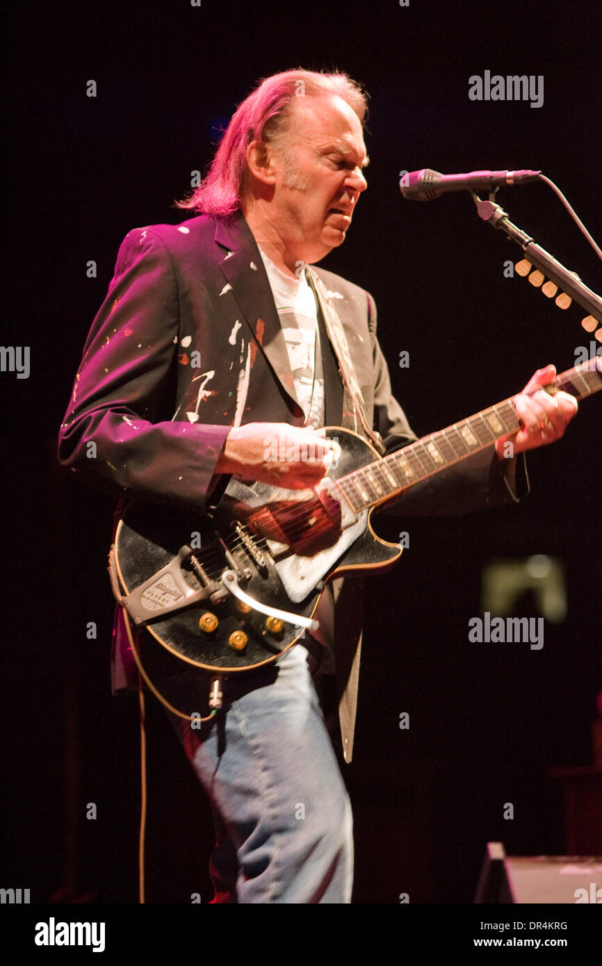 Native canadian centre of toronto hi-res stock photography and images ...