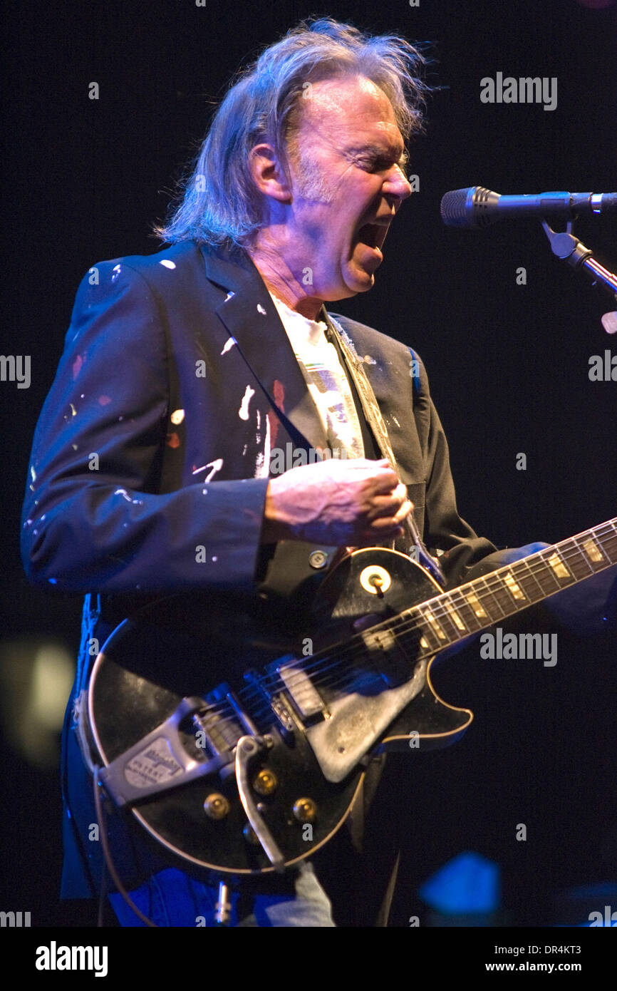 Dec 04, 2008 - Toronto, Ontario, Canada - NEIL YOUNG, the Canadian folk ...
