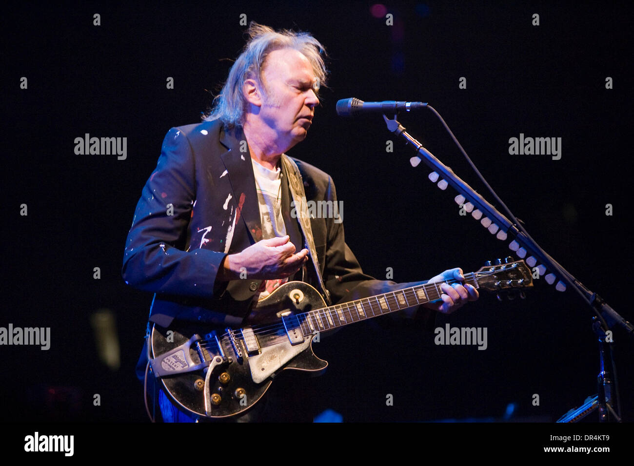 Native canadian centre of toronto hi-res stock photography and images ...