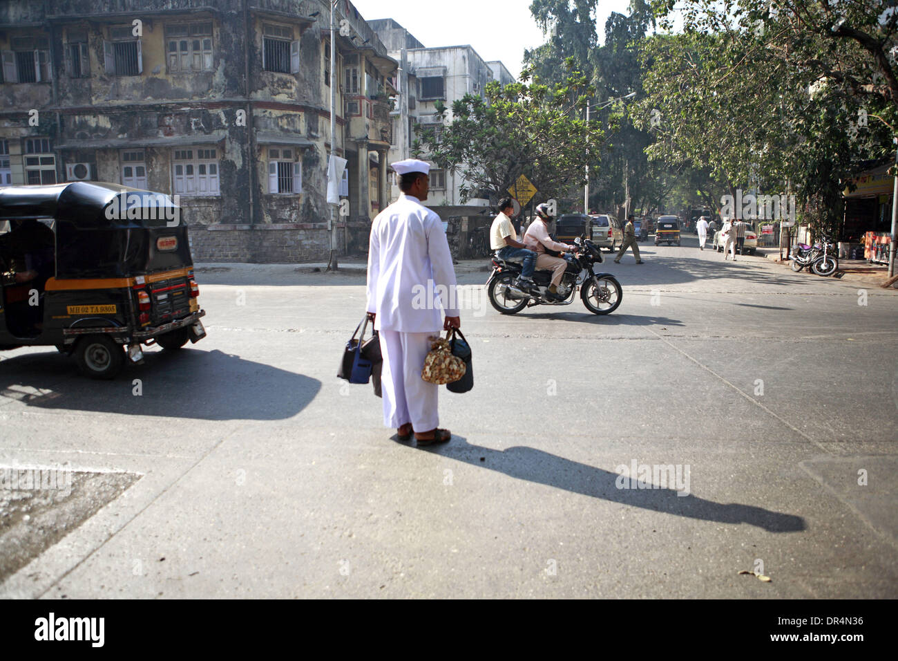 Dabbawala hi-res stock photography and images - Alamy