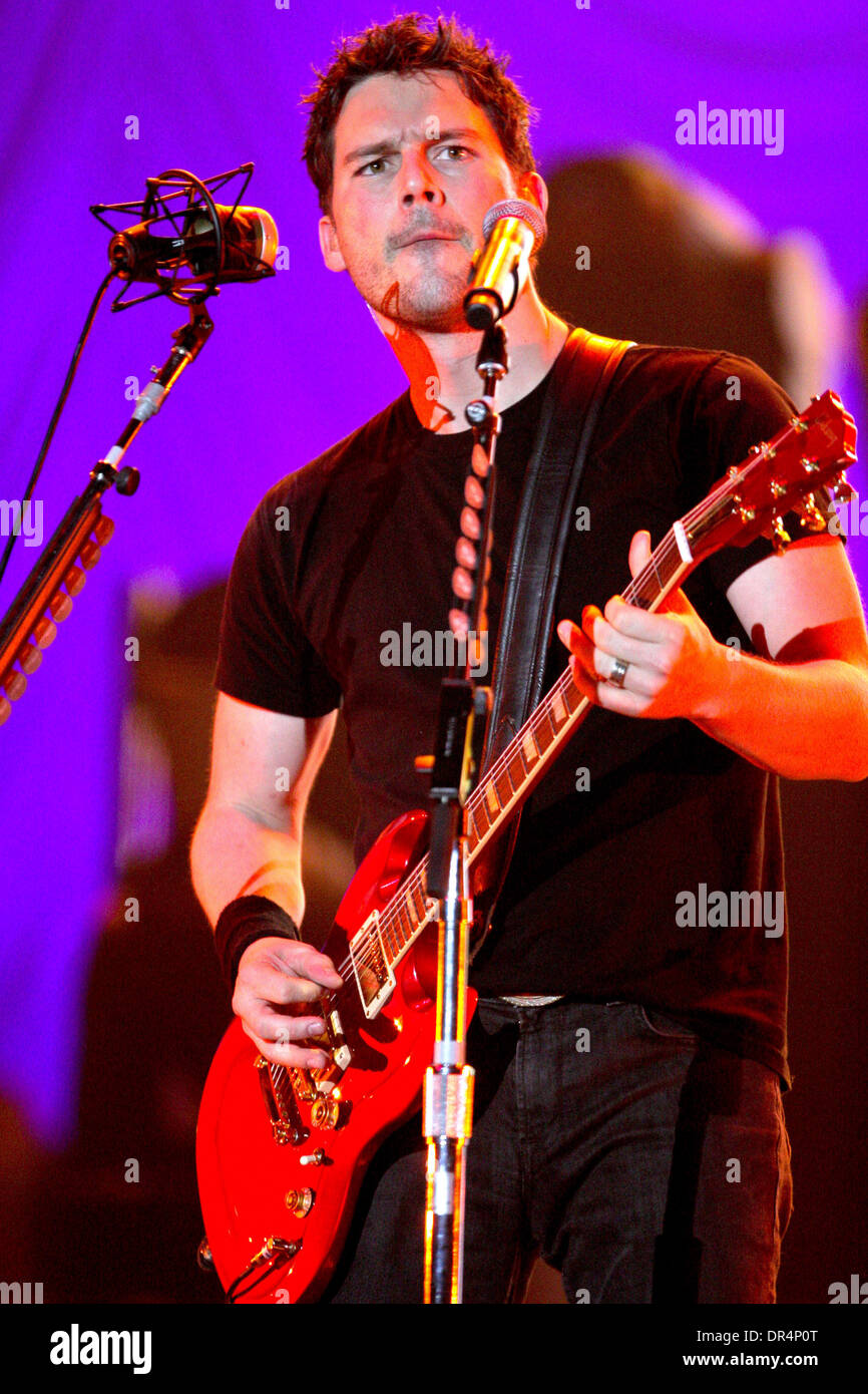 Apr 17, 2009 - New Orleans, Louisiana, United States - Lead Guitar ...