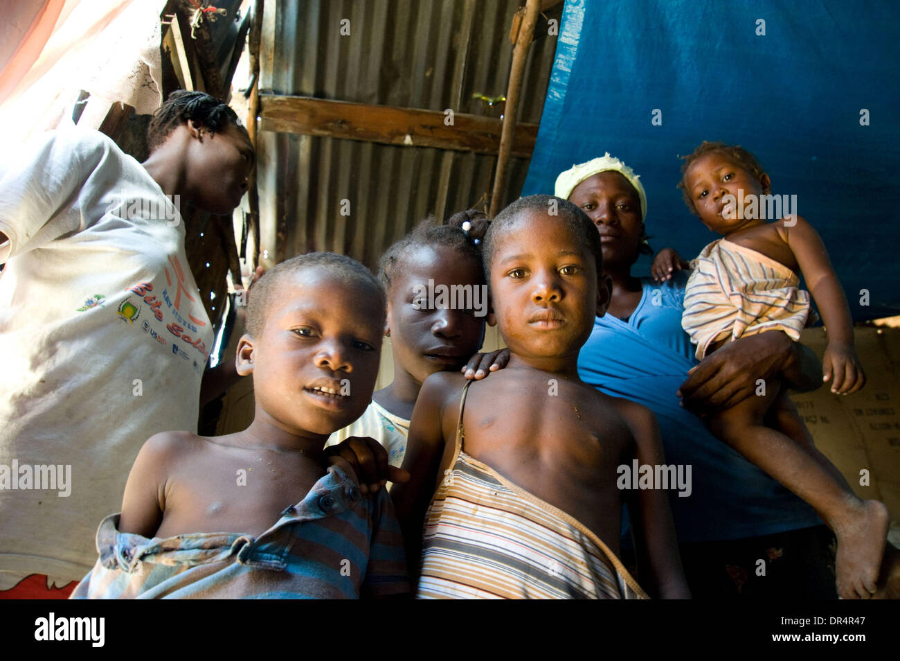 Stunted children hi-res stock photography and images - Alamy