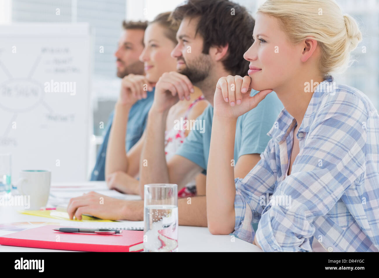 Meet artists hi-res stock photography and images - Alamy